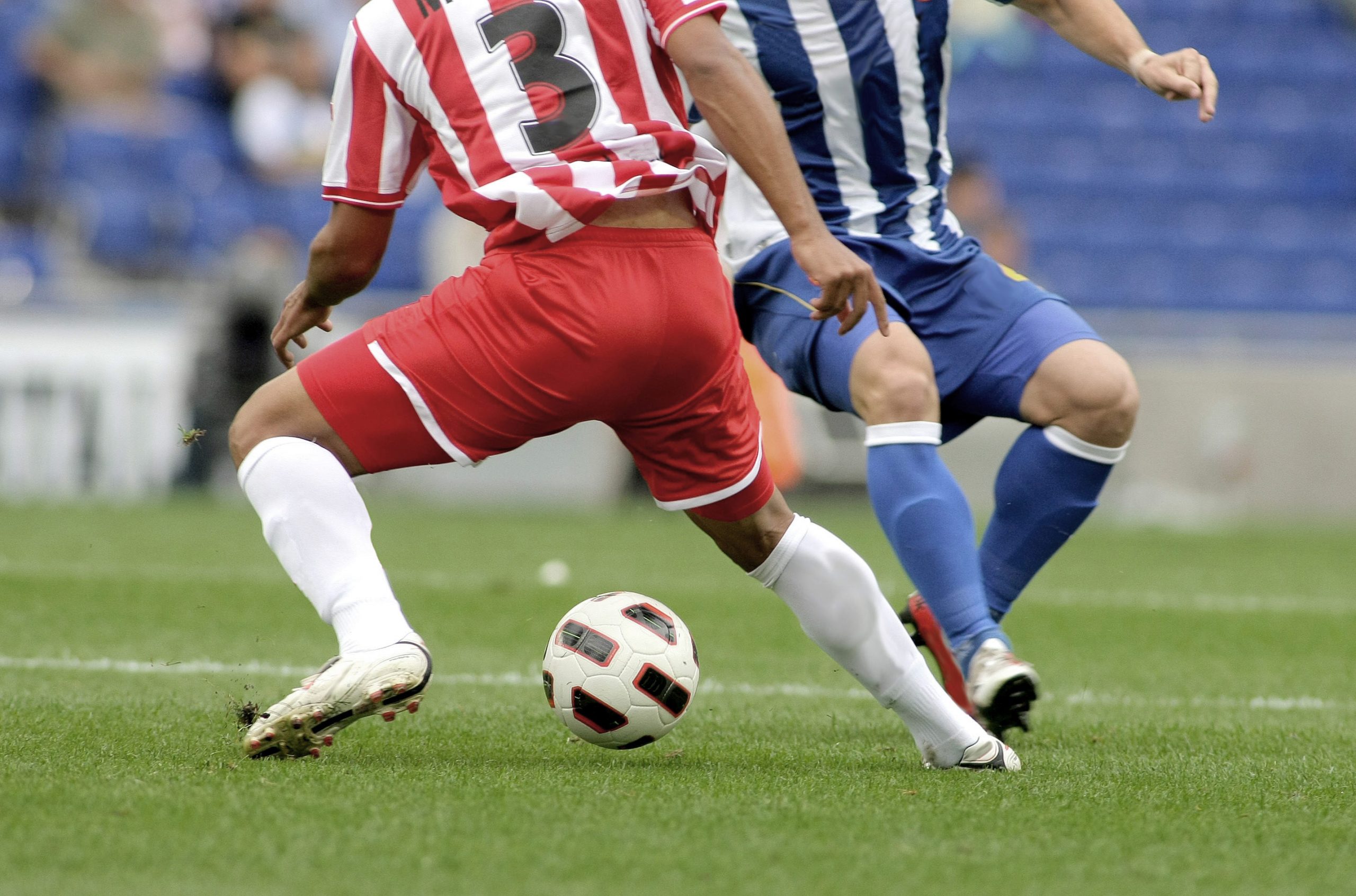 Voetbal - Verbeter prestaties & herstel met tips & producten - U-Sport